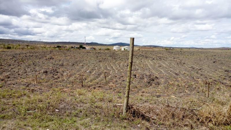 Ideal 11 acres of land at Konza - Villa Care Kenya