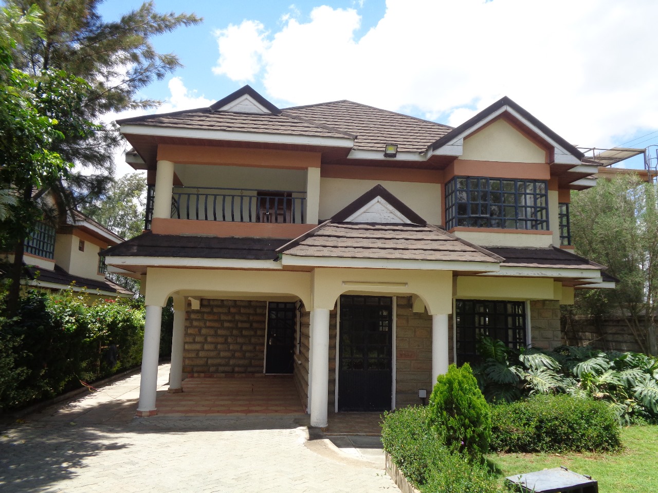 4 bedroom Maisonettes all en suite in Kitengela - Villa Care Kenya