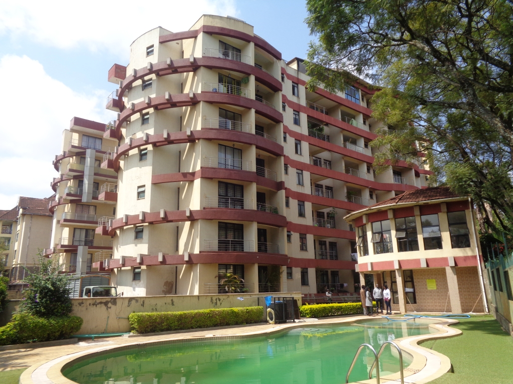 3 bedroom apartment all en suite + Dsq in Kilimani - Villa Care Kenya